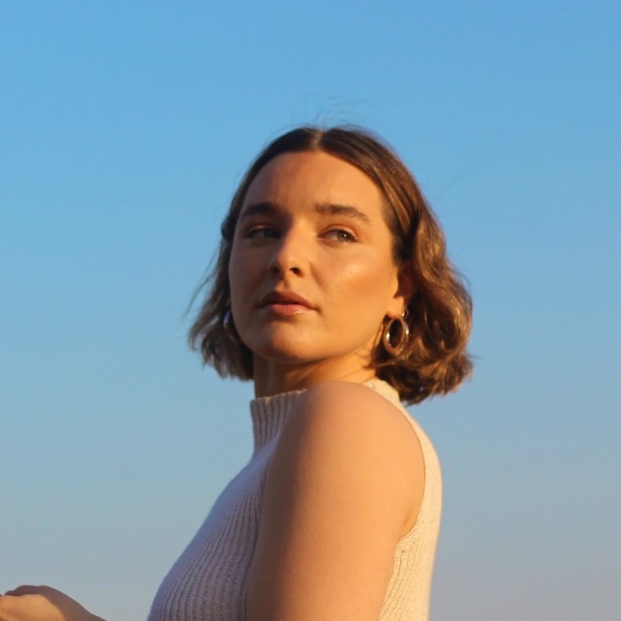 Laura Roy | TheAudioDB.com